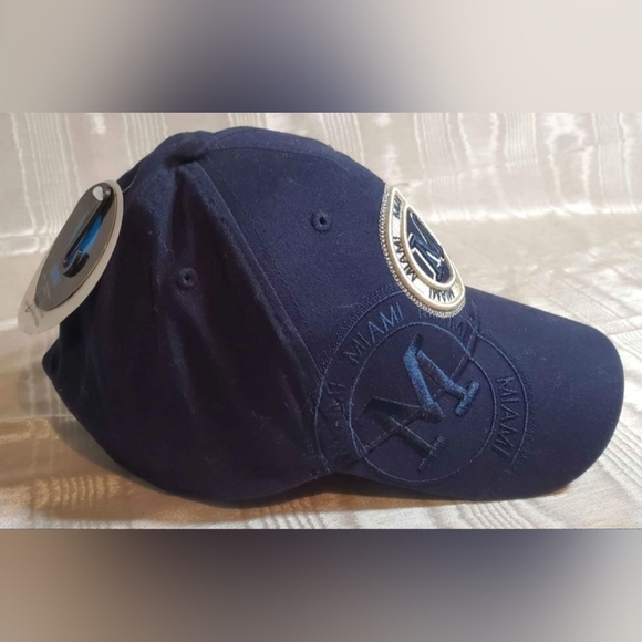 Robin Ruth | Accessories | New Robin Ruth Miami Hat Adjustable Baseball ...